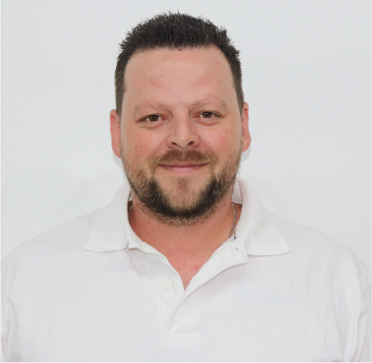Meet the Team - Nissan Springs